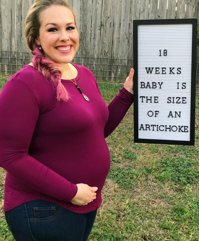 18 Week Bumpdate and Pregnancy Letter Board